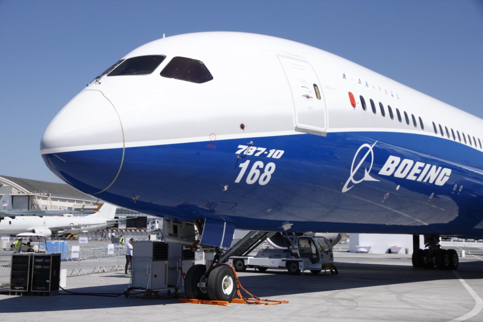 The Boeing 787 has a new nose issue