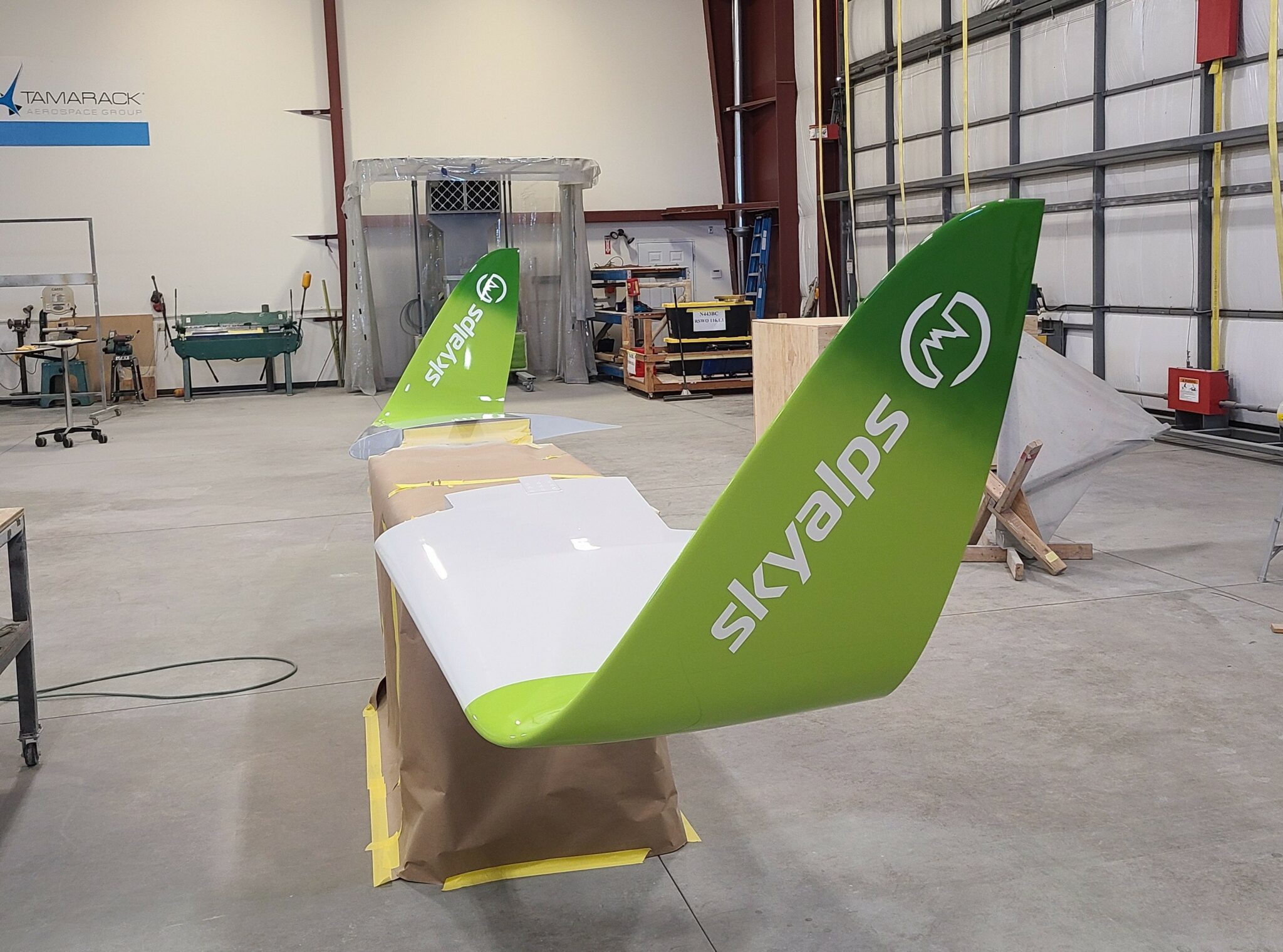 SkyAlps signs for Tamarack Active Winglets