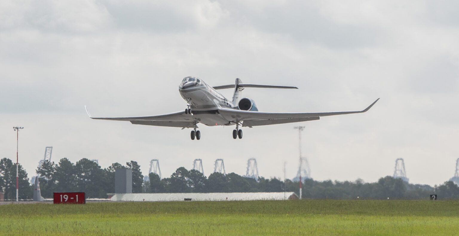 Second Gulfstream G800 first flight